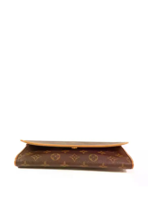 LOUIS VUITTON Gm Pochette Twin Shoulder Bag