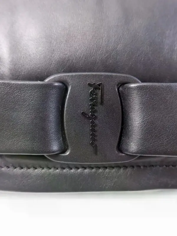 FERRAGAMO Vara Bow-detail Shoulder Bag