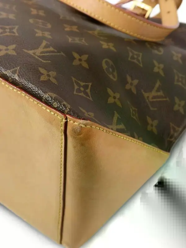 LOUIS VUITTON Monogram Mezzo Shoulder Bag