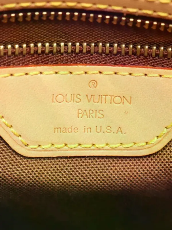 LOUIS VUITTON 2002 Gm Vivian Monogram Tote Bag - Brown