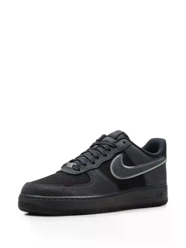 Nike Air Force 1 Low '07 Lv8 Sneakers