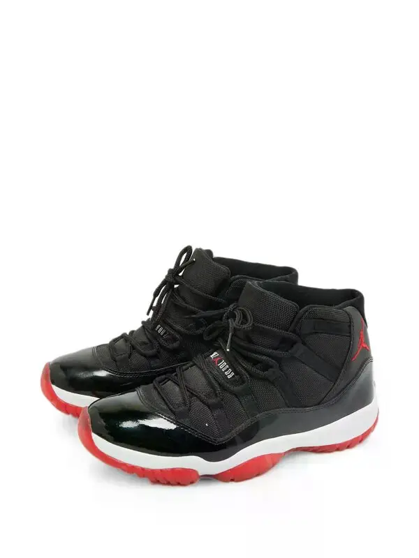 JORDAN Air 11 Retro Playoffs Sneakers