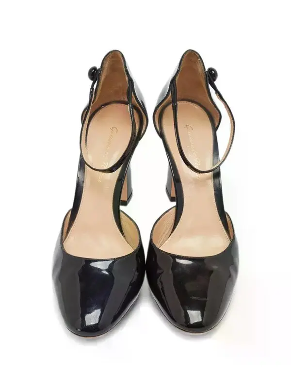 GIANVITO ROSSI Mary Jane Pumps - Black