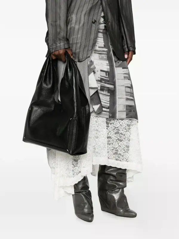 MAISON MARGIELA Leather Shoulder Bag - Black