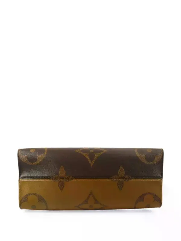 LOUIS VUITTON On The Go Mm Tote Bag