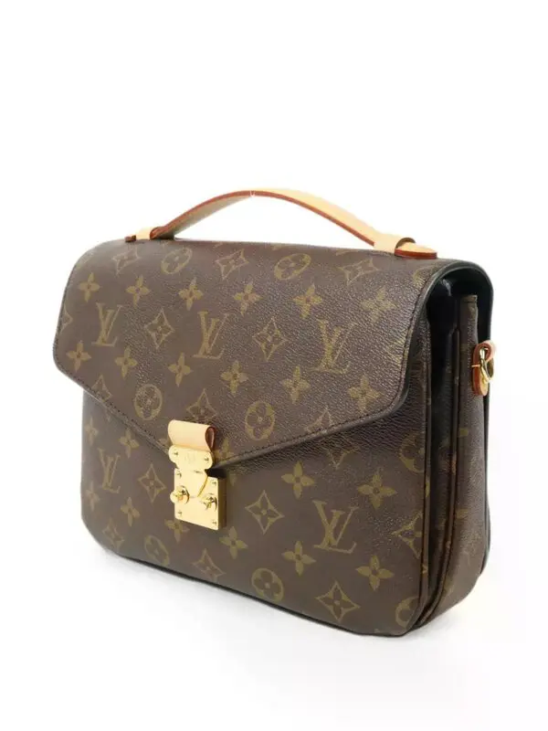 LOUIS VUITTON Pochette Metis Monogram Shoulder Bag