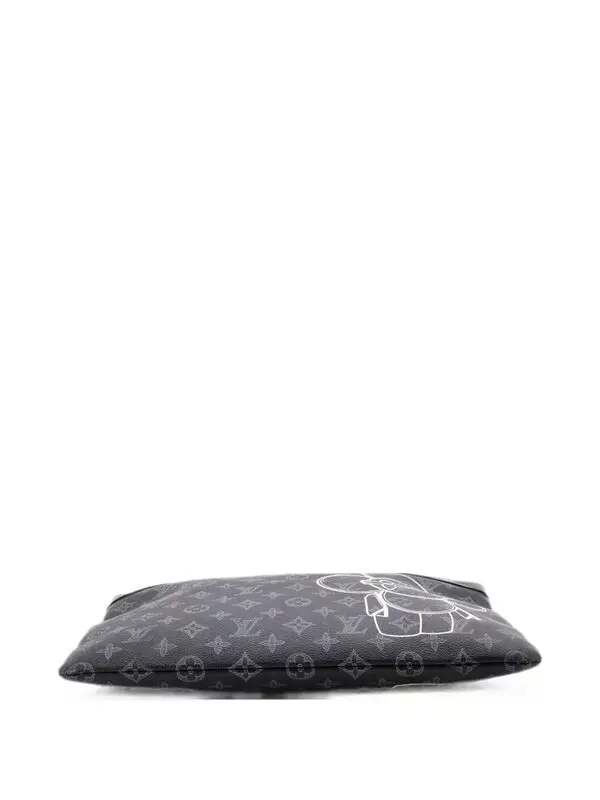 LOUIS VUITTON Pochette Apollo Limited Edition Vivienne Monogram Eclipse Gm Clutch Bag