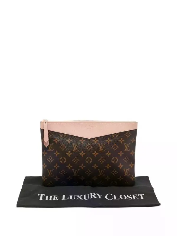 LOUIS VUITTON Monogram Canvas Daily Clutch Bag - Brown