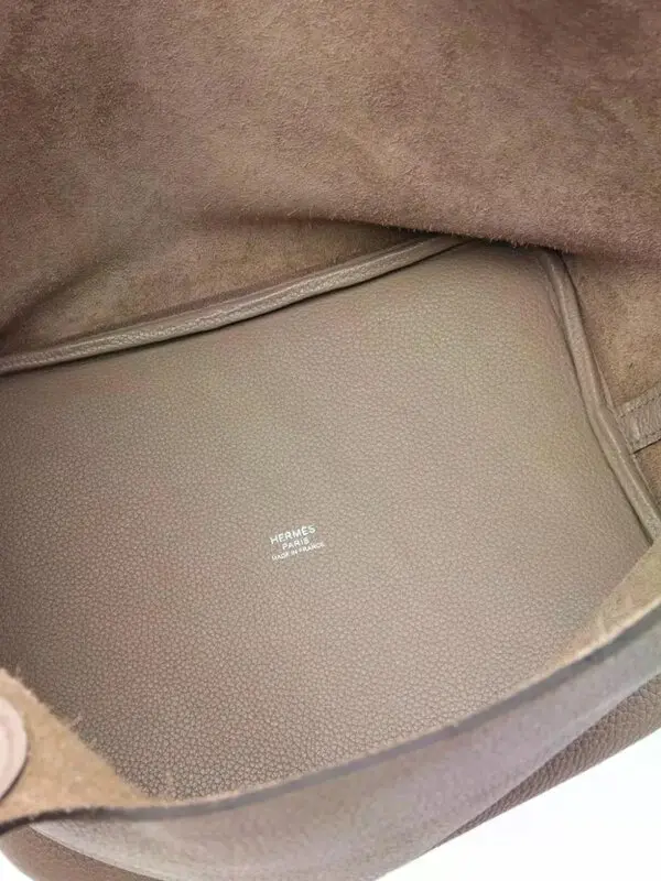 Hermès 2019 Clemence Picotin Lock 22 Handbag