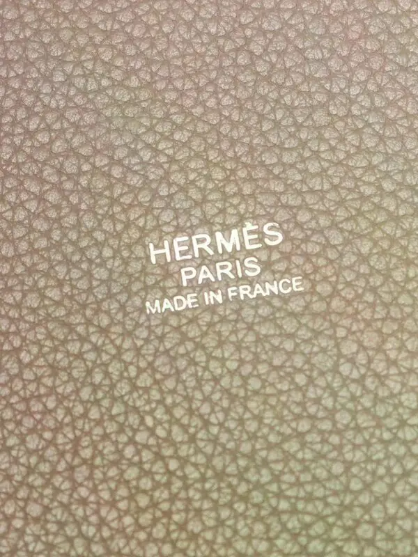 Hermès 2019 Clemence Picotin Lock 22 Handbag