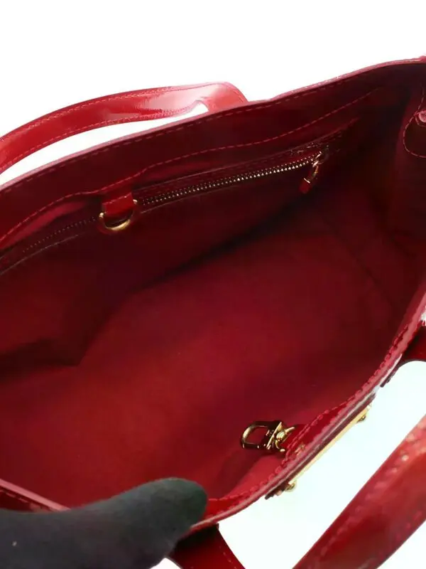 LOUIS VUITTON 2011 Vernis Rayures Wilshire Pm Handbag