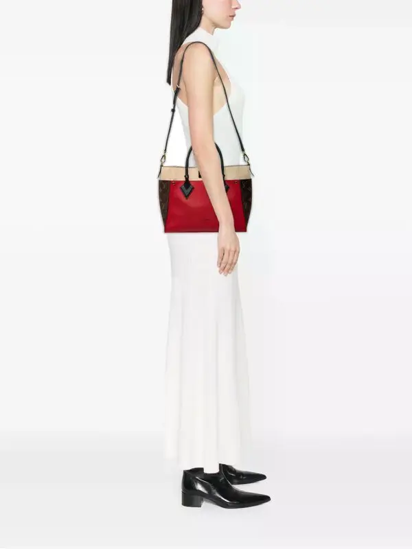 LOUIS VUITTON 2020 Monogram On My Side Mm Satchel