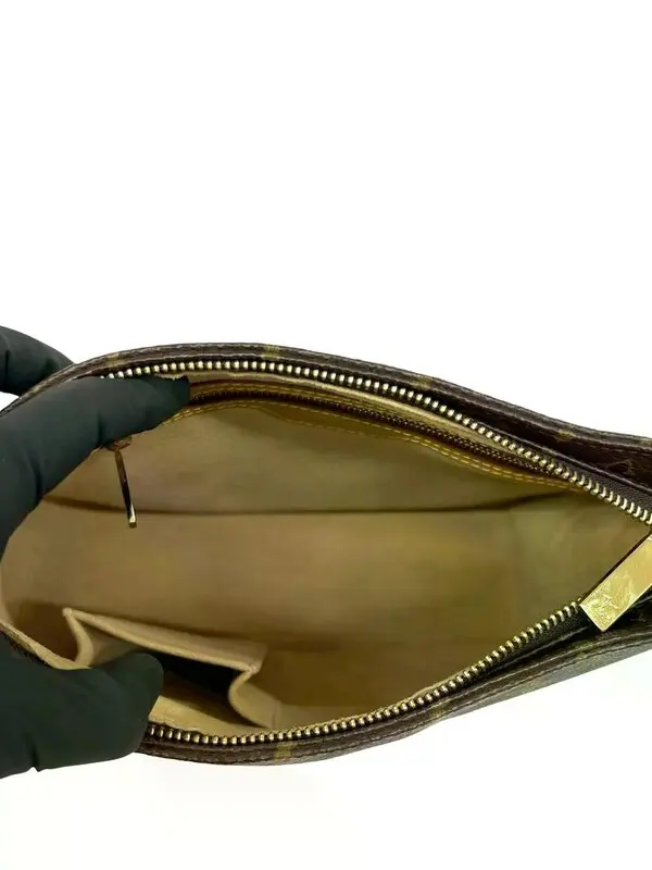LOUIS VUITTON 2003 Monogram Looping Mm Shoulder Bag