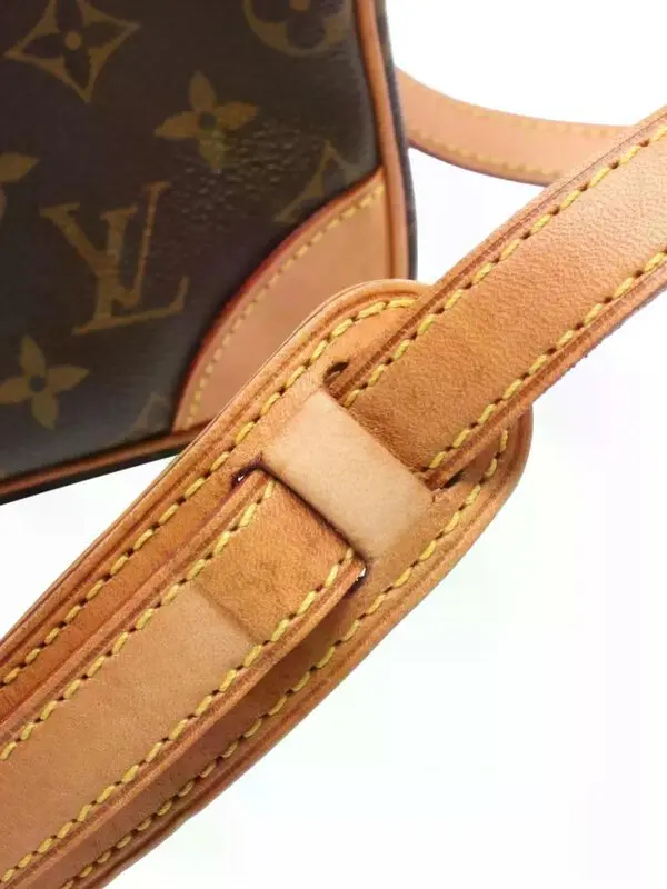 LOUIS VUITTON 2003 Monogram Trocadero 27 Crossbody Bag