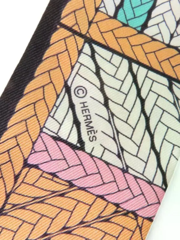 Hermès Twilly Silk Scarf