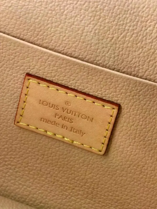 LOUIS VUITTON Monogram Canvas Mini Pouch