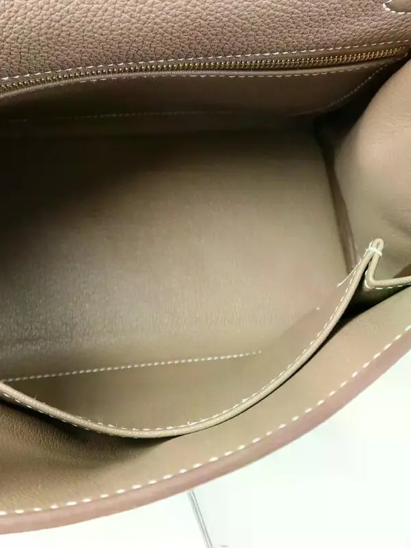 Hermès Kelly 25 Shoulder Bag - Neutrals