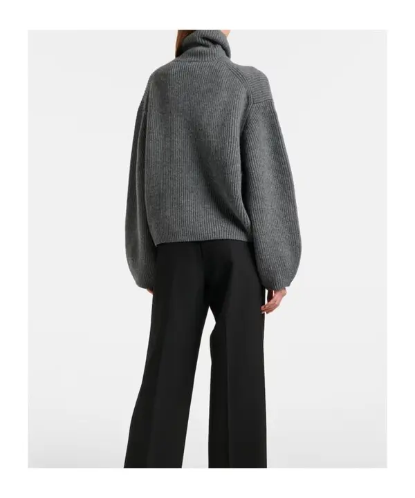 TOTEME Turtleneck Long-sleeved Sweater