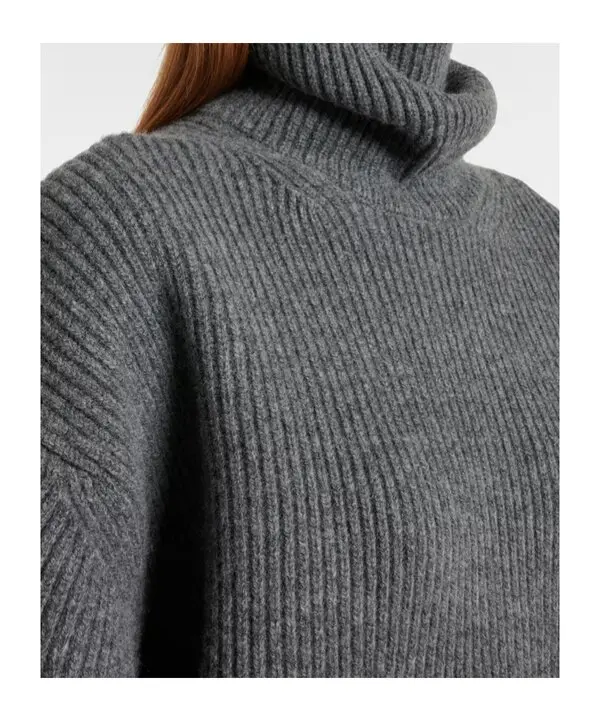 TOTEME Turtleneck Long-sleeved Sweater
