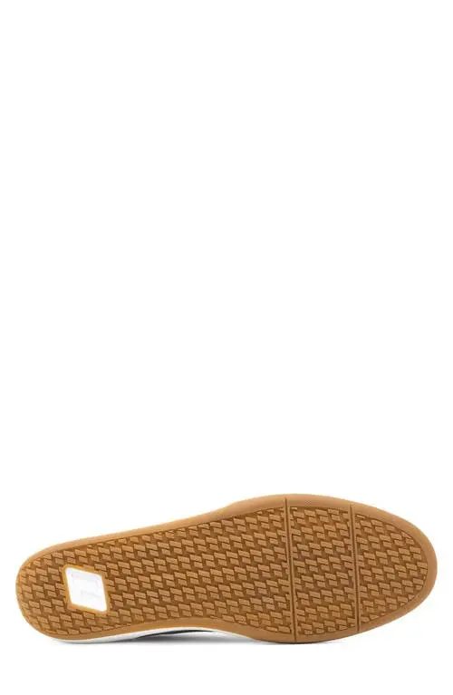 PILOTI Avenue Sneaker