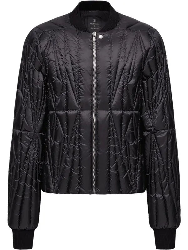 Moncler Utility Jacket With Zip Closure And Embroidered Logo - Nero