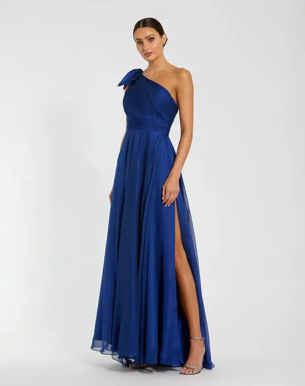 Mac Duggal Petite Sleeveless One Shoulder Gown - Blue