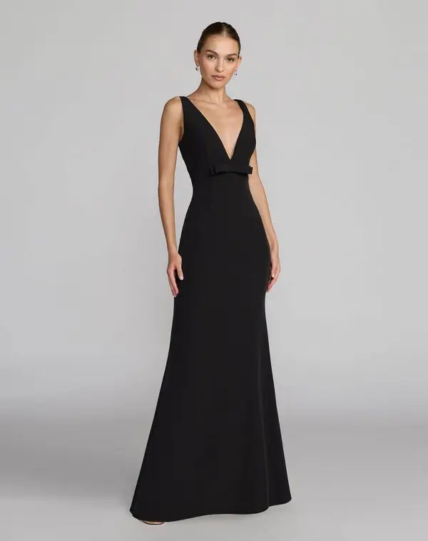 Mac Duggal Petite Sleeveless V Neck Mermaid Gown With Bow - Black