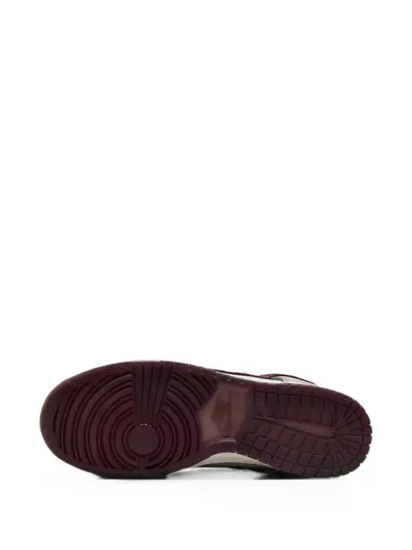 Nike Dunk Low Retro Se Sneakers