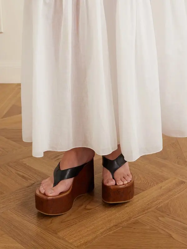Chloé Leather Platform Thong Sandals