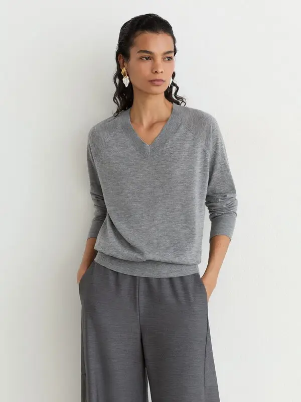 REISS Paris Merino Wool V-neck Jumper - Grey