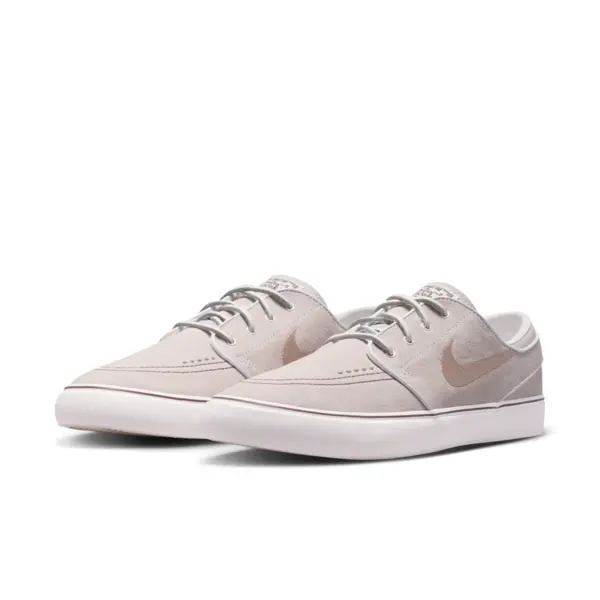 Nike Zoom Janoski Og+ Skate Shoes - White