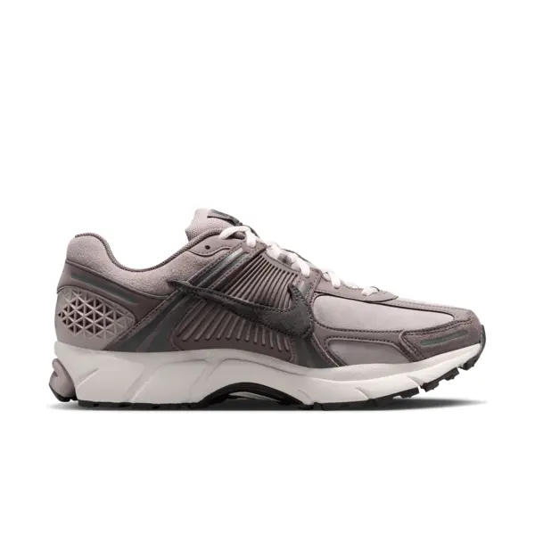 Nike Zoom Vomero 5 Se Shoes