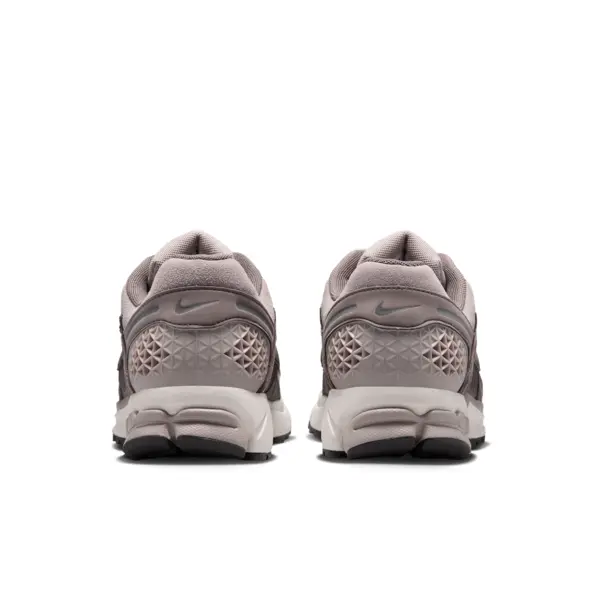 Nike Zoom Vomero 5 Se Shoes