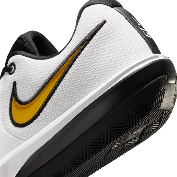 Nike G.t. Cut Academy 2 Basketball Shoes - White