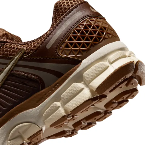 Nike Zoom Vomero Athletic Shoes - Brown