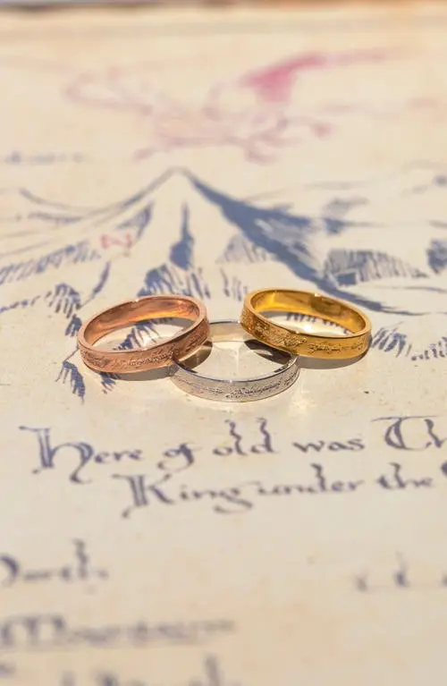 GIRLS CREW The Lord Of The Rings The One Band Ring - Gold