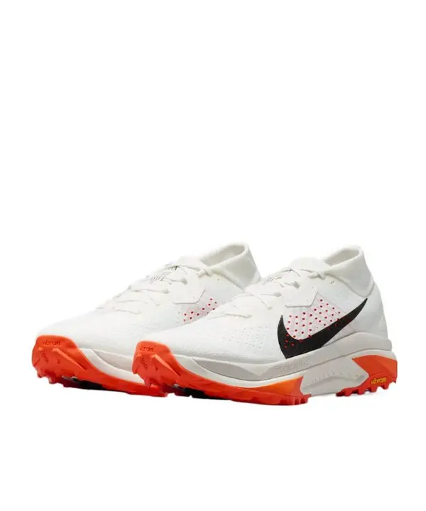 Nike Zegama Sneakers