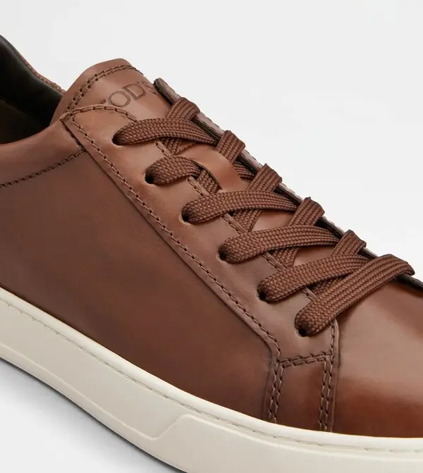 TOD'S Lace-up Sneakers