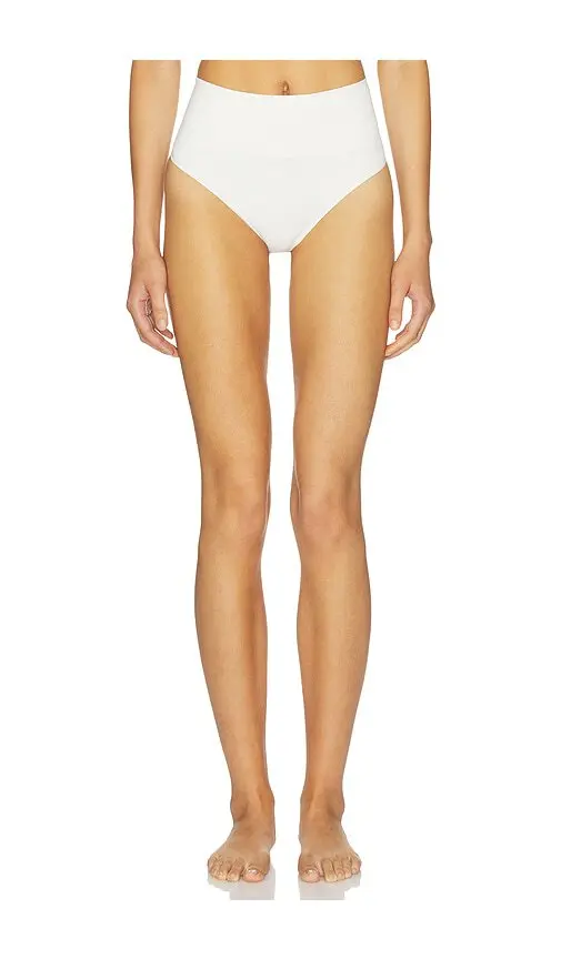 Spanx Shape Extraordinary Thong In Ivory - Linen
