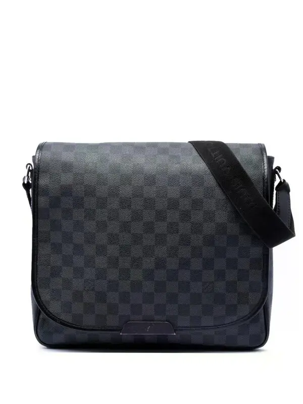 LOUIS VUITTON Damier Graphite Daniel Mm Crossbody Bag - Black