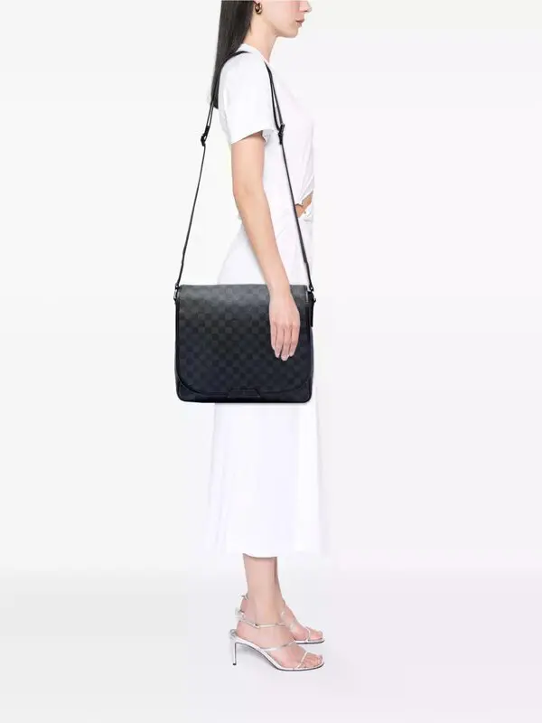 LOUIS VUITTON Damier Graphite Daniel Mm Crossbody Bag - Black