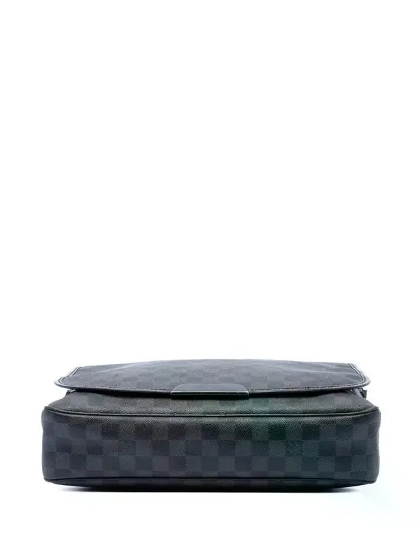 LOUIS VUITTON Damier Graphite Daniel Mm Crossbody Bag - Black