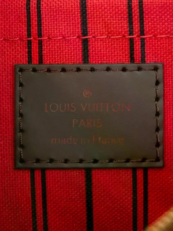 LOUIS VUITTON Damier Ebene Pochette Pouch