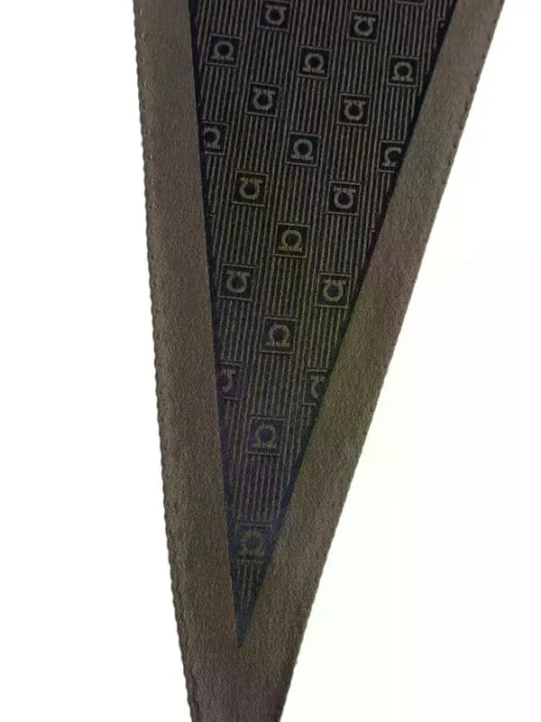 FERRAGAMO Asymmetric Monogram-pattern Scarf - Blue