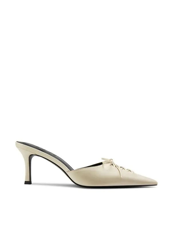 Femme La Louis Slipper With Bow Detailing And Lace-up Vamp - White