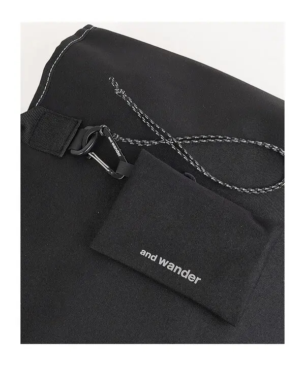 AND WANDER Small Bag Details Tote Bag