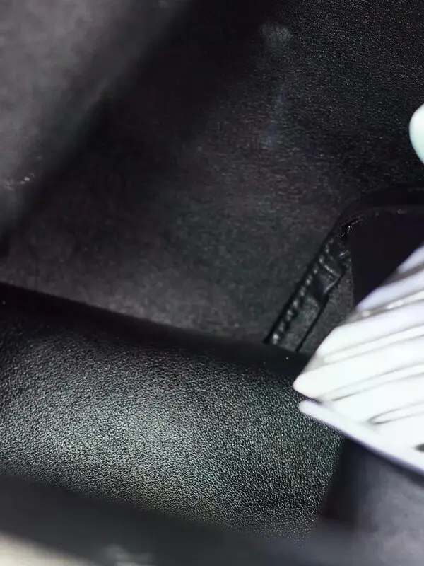 Off-White Leather Graphic Print Tote Bag