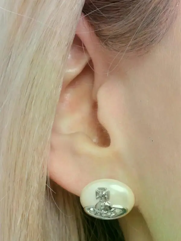 VIVIENNE WESTWOOD Orb Plaque Earrings - Silver