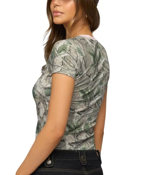 EDIKTED Alaia Contrast Camo T Shirt