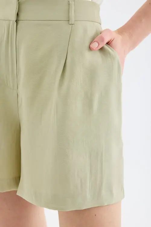 MONLICIA Velina High-waist Single Pleat Tailored Mini Shorts - Light Green